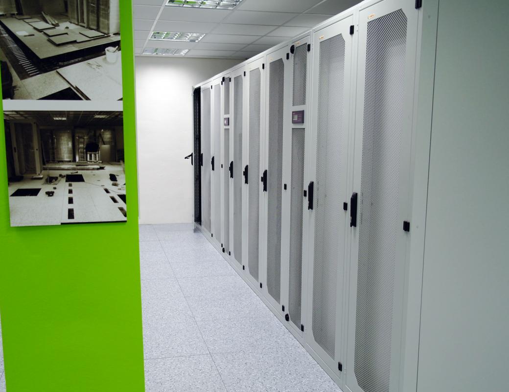 rack housing, server housing, server hosting - Datové centrum